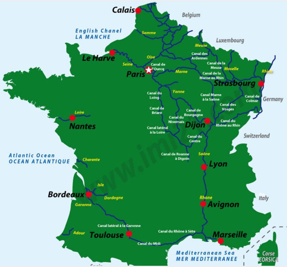 FRANCE: Our Dip into the Canal Boating Scene – SIGHTSEEKERS CLUB